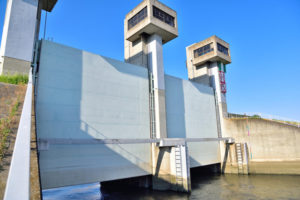 ROLLER SLUICE GATES | Tokai Spring industries, Inc.